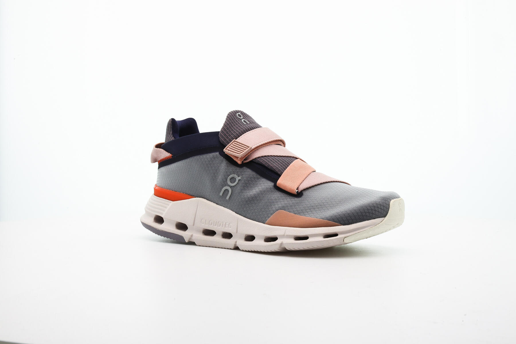 ON Running WMNS CLOUDNOVA WRAP "QUICKSILVER" | 26.99398 | AFEW STORE